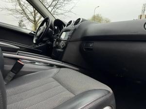 Melns Mercedes-Benz ML 320 2008 Rīga, ar dzinēja tilpumu 3.00 L un nobraukumu 341 tūkst. km par 5390 €, foto 15 vietnē AUTOMOTO.COM.LV