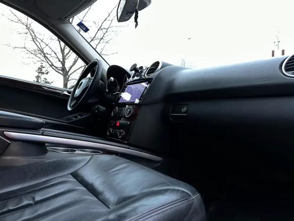 Melns Mercedes-Benz ML 320 2008 Rīga, ar dzinēja tilpumu 3.00 L un nobraukumu 358 tūkst. km par 4490 €, foto 8 vietnē AUTOMOTO.COM.LV