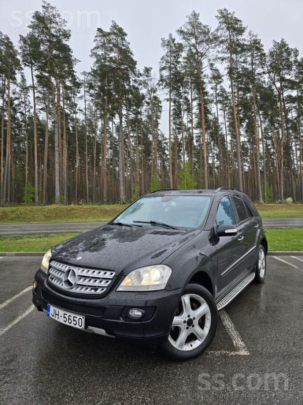 Melns Mercedes-Benz ML 320 2008 Rīga, ar dzinēja tilpumu 3.00 L un nobraukumu 278 tūkst. km par 5000 €, foto 1 vietnē AUTOMOTO.COM.LV