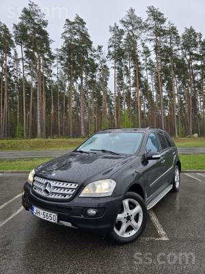 Melns Mercedes-Benz ML 320 2008 Rīga, ar dzinēja tilpumu 3.00 L un nobraukumu 278 tūkst. km par 5000 €, foto  vietnē AUTOMOTO.COM.LV