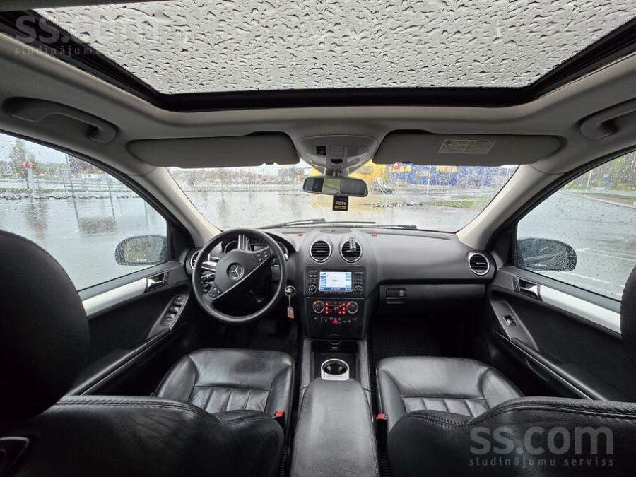 Черный Мерседес МЛ 320 2008 в Рига, объемом двигателя 3.00 л и пробегом 278 тыс. км за 5000 €, фото 7 на AUTOMOTO.COM.LV