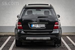 Черный Мерседес МЛ 320 2008 в Рига, объемом двигателя 3.00 л и пробегом 279 тыс. км за 4995 €, фото 6 на AUTOMOTO.COM.LV