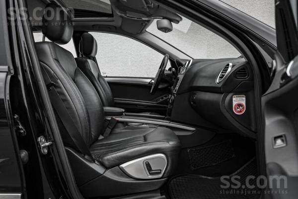 Черный Мерседес МЛ 320 2008 в Рига, объемом двигателя 3.00 л и пробегом 279 тыс. км за 4995 €, фото 9 на AUTOMOTO.COM.LV