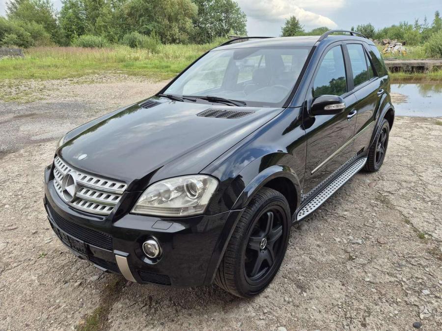 Black Mercedes-Benz ML 320 2008 in Alytus, with an engine capacity of 2.99 L and mileage of 309 thousand km for 5650 €, photo 4 on AUTOMOTO.COM.LV