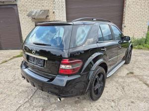 Black Mercedes-Benz ML 320 2008 in Alytus, with an engine capacity of 2.99 L and mileage of 309 thousand km for 5650 €, photo 7 on AUTOMOTO.COM.LV