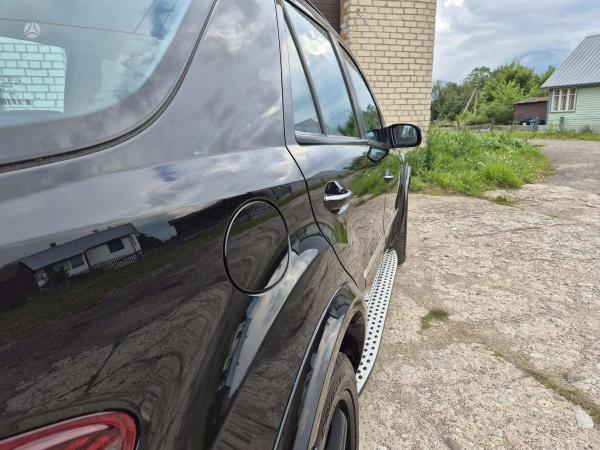 Black Mercedes-Benz ML 320 2008 in Alytus, with an engine capacity of 2.99 L and mileage of 309 thousand km for 5650 €, photo 10 on AUTOMOTO.COM.LV