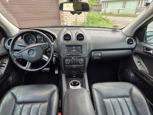 Black Mercedes-Benz ML 320 2008 in Alytus, with an engine capacity of 2.99 L and mileage of 309 thousand km for 5650 €, photo 16 on AUTOMOTO.COM.LV