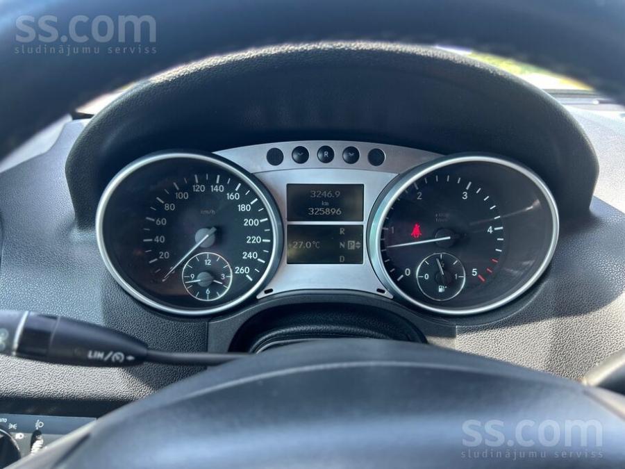 Black Mercedes-Benz ML 320 2008 in Liepaja, with an engine capacity of 3.00 L and mileage of 326 thousand km for 4850 €, photo 11 on AUTOMOTO.COM.LV