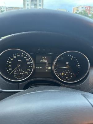 Black Mercedes-Benz ML 320 2008 in Sirvintos, with an engine capacity of 3.00 L and mileage of 304 thousand km for 2950 €, photo 13 on AUTOMOTO.COM.LV