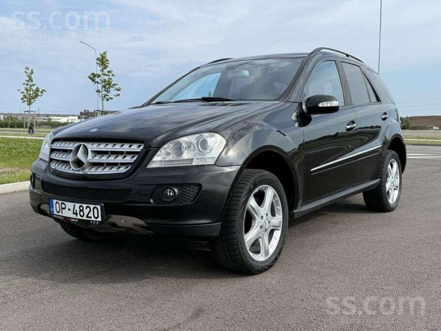 Black Mercedes-Benz ML 320 2008 in Liepaja, with an engine capacity of 3.00 L and mileage of 359 thousand km for 4500 €, photo 1 on AUTOMOTO.COM.LV