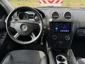 Black Mercedes-Benz ML 320 2008 in Liepaja, with an engine capacity of 3.00 L and mileage of 359 thousand km for 4500 €, photo 11 on AUTOMOTO.COM.LV