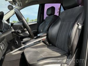 Black Mercedes-Benz ML 320 2008 in Liepaja, with an engine capacity of 3.00 L and mileage of 359 thousand km for 4500 €, photo 13 on AUTOMOTO.COM.LV