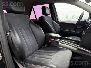 Black Mercedes-Benz ML 320 2008 in Liepaja, with an engine capacity of 3.00 L and mileage of 359 thousand km for 4500 €, photo 17 on AUTOMOTO.COM.LV