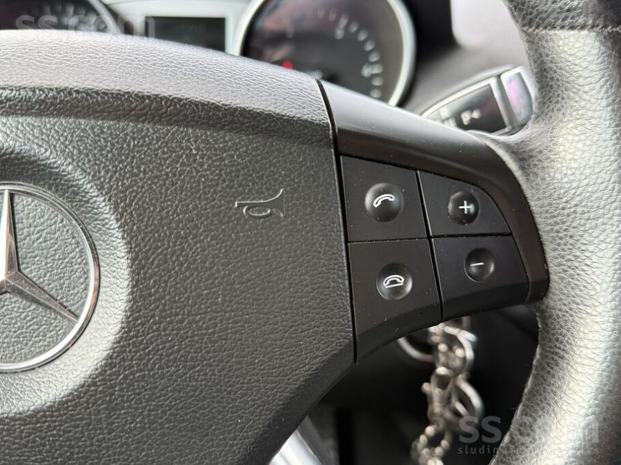 Black Mercedes-Benz ML 320 2008 in Liepaja, with an engine capacity of 3.00 L and mileage of 359 thousand km for 4500 €, photo 22 on AUTOMOTO.COM.LV