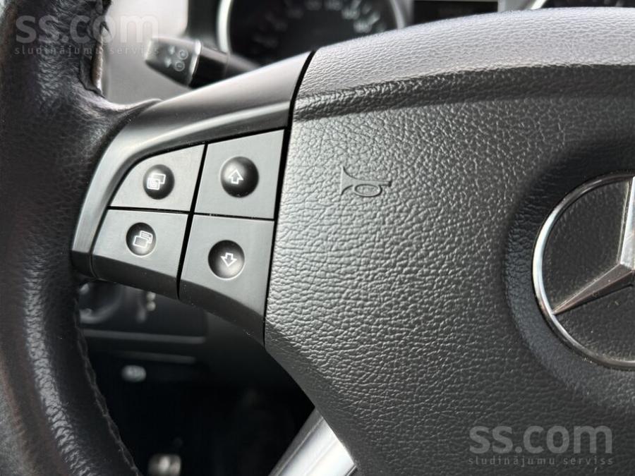 Black Mercedes-Benz ML 320 2008 in Liepaja, with an engine capacity of 3.00 L and mileage of 359 thousand km for 4500 €, photo 23 on AUTOMOTO.COM.LV