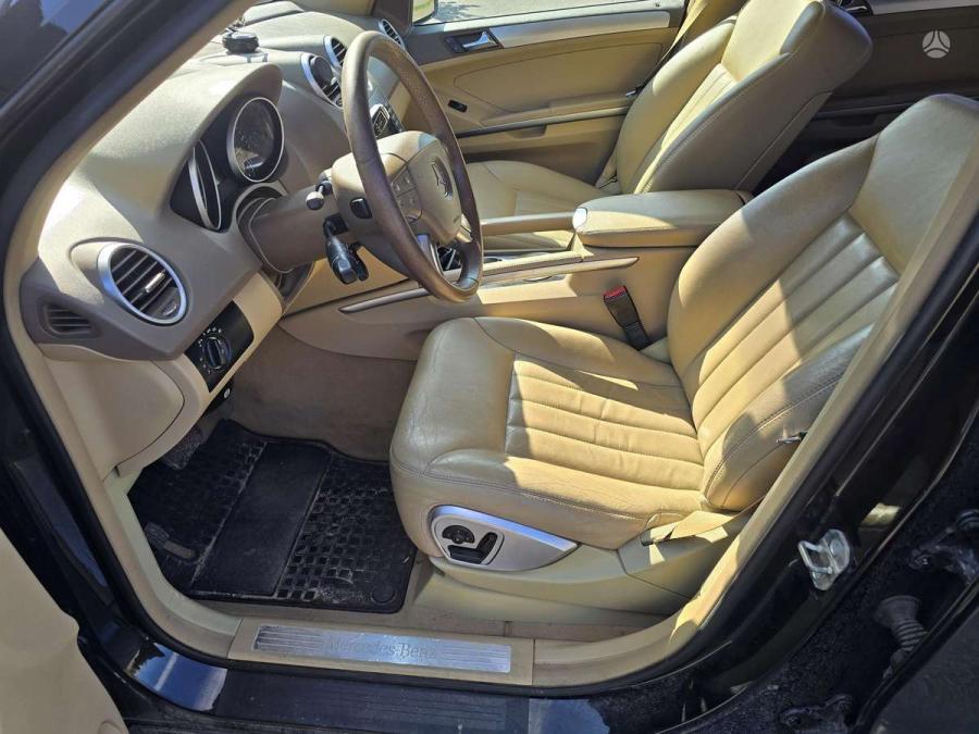 Черный Мерседес МЛ 320 2008 в Вильнюс, объемом двигателя 2.99 л и пробегом 329 тыс. км за 3700 €, фото 15 на AUTOMOTO.COM.LV