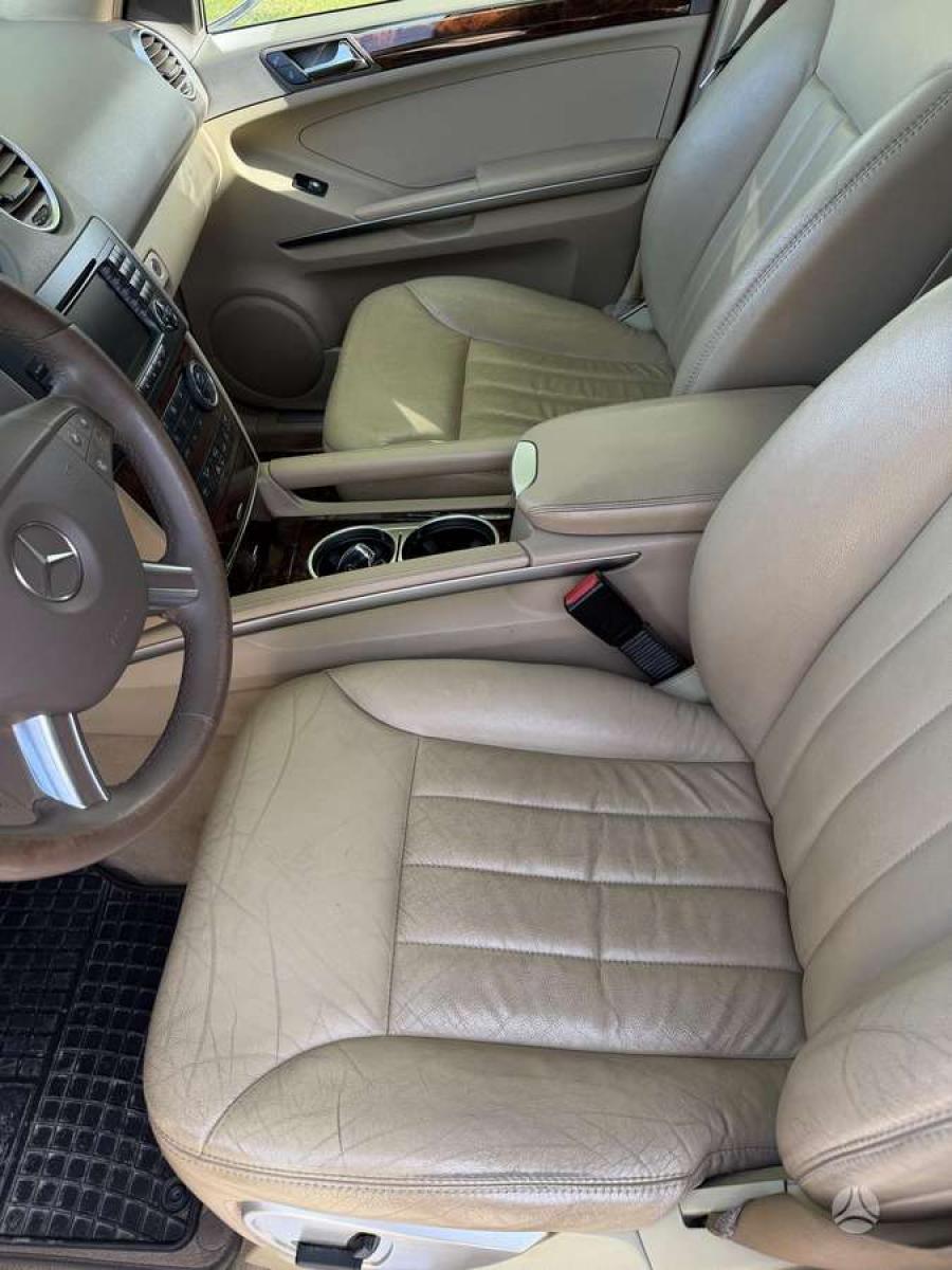 Melns Mercedes-Benz ML 320 2008 Visaginas, ar dzinēja tilpumu 2.99 L un nobraukumu 286 tūkst. km par 4700 €, foto 13 vietnē AUTOMOTO.COM.LV