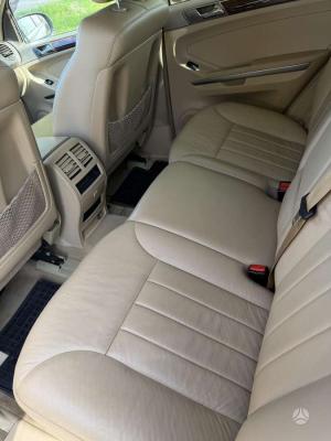 Melns Mercedes-Benz ML 320 2008 Visaginas, ar dzinēja tilpumu 2.99 L un nobraukumu 286 tūkst. km par 4700 €, foto 14 vietnē AUTOMOTO.COM.LV