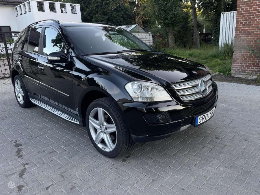 Black Mercedes-Benz ML 320 2008 in Klaipeda, with an engine capacity of 0.00 L and mileage of 306 thousand km for 5500 €, photo 1 on AUTOMOTO.COM.LV
