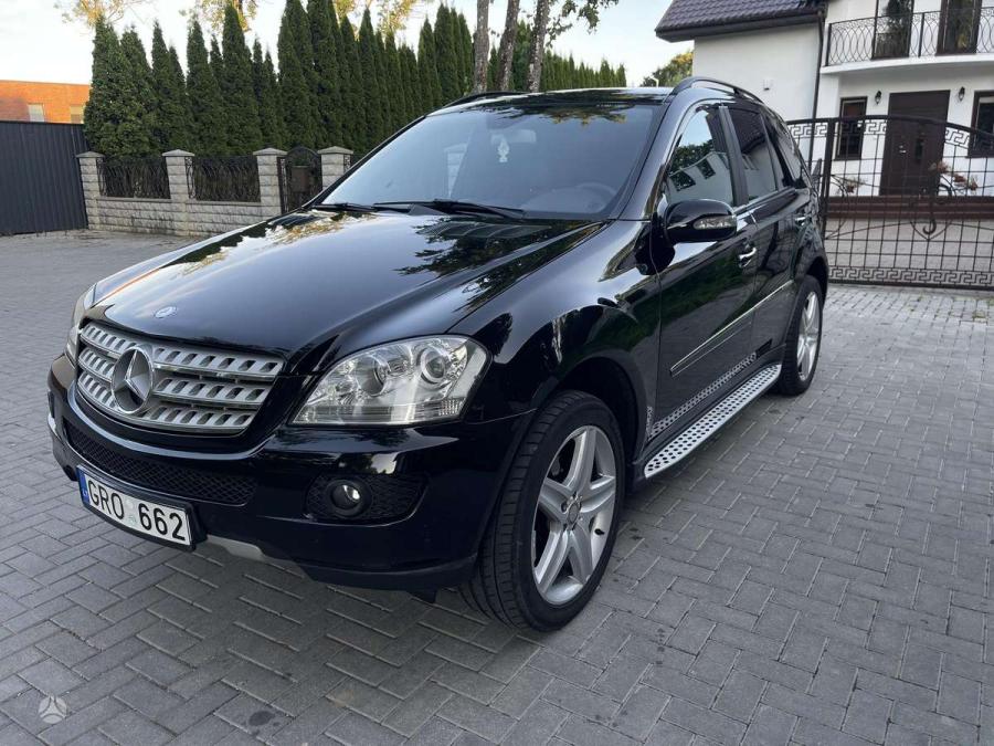 Black Mercedes-Benz ML 320 2008 in Klaipeda, with an engine capacity of 0.00 L and mileage of 306 thousand km for 5500 €, photo 3 on AUTOMOTO.COM.LV
