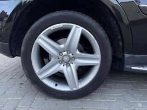 Black Mercedes-Benz ML 320 2008 in Klaipeda, with an engine capacity of 0.00 L and mileage of 306 thousand km for 5500 €, photo 11 on AUTOMOTO.COM.LV