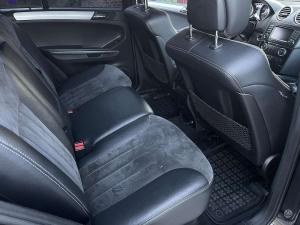 Black Mercedes-Benz ML 320 2008 in Klaipeda, with an engine capacity of 0.00 L and mileage of 306 thousand km for 5500 €, photo 19 on AUTOMOTO.COM.LV