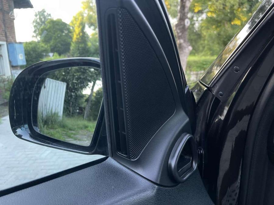 Black Mercedes-Benz ML 320 2008 in Klaipeda, with an engine capacity of 0.00 L and mileage of 306 thousand km for 5500 €, photo 23 on AUTOMOTO.COM.LV