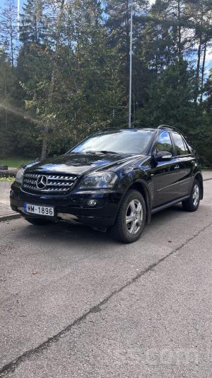 Black Mercedes-Benz ML 320 2008 in Ogre, with an engine capacity of 3.00 L and mileage of 325 thousand km for 4995 €, photo  on AUTOMOTO.COM.LV