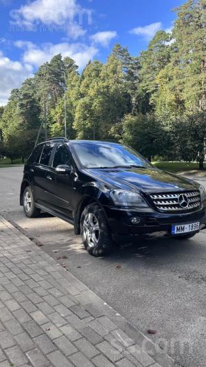 Черный Мерседес МЛ 320 2008 в Огре, объемом двигателя 3.00 л и пробегом 325 тыс. км за 4795 €, фото 3 на AUTOMOTO.COM.LV