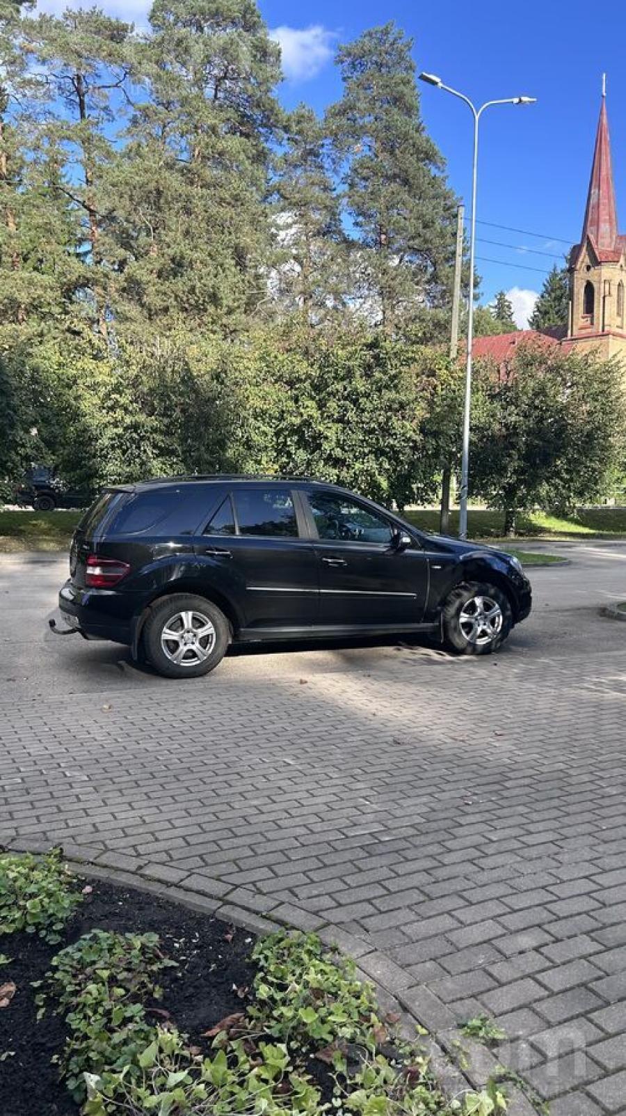 Черный Мерседес МЛ 320 2008 в Огре, объемом двигателя 3.00 л и пробегом 325 тыс. км за 4795 €, фото 6 на AUTOMOTO.COM.LV