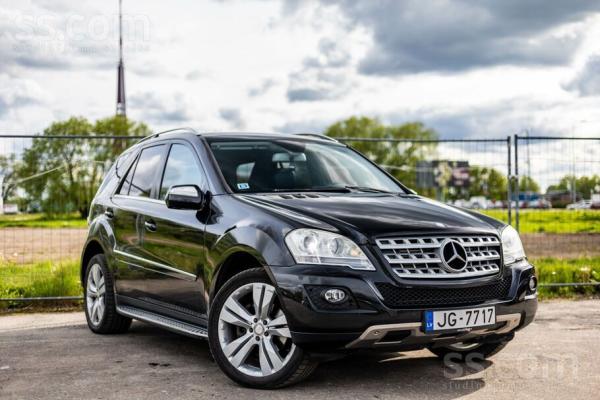 Black Mercedes-Benz ML 320 2009 in Riga, with an engine capacity of 3.00 L and mileage of 349 thousand km for 7500 €, photo 2 on AUTOMOTO.COM.LV