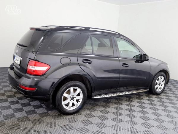 Black Mercedes-Benz ML 320 2009 in Tallinn, with an engine capacity of 3.00 L and mileage of 338 thousand km for 3199 €, photo 3 on AUTOMOTO.COM.LV