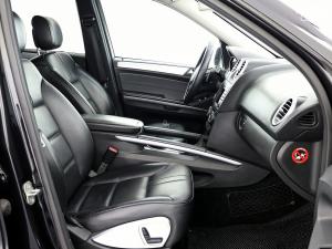 Melns Mercedes-Benz ML 320 2009 Tallina, ar dzinēja tilpumu 3.00 L un nobraukumu 338 tūkst. km par 3199 €, foto 6 vietnē AUTOMOTO.COM.LV