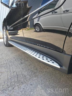 Black Mercedes-Benz ML 320 2009 in Ogre, with an engine capacity of 3.00 L and mileage of 372 thousand km for 7900 €, photo 11 on AUTOMOTO.COM.LV
