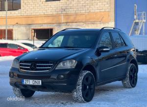 Melns Mercedes-Benz ML 320 2007 Narva, ar dzinēja tilpumu 3.00 L un nobraukumu 445 tūkst. km par 3490 €, foto  vietnē AUTOMOTO.COM.LV