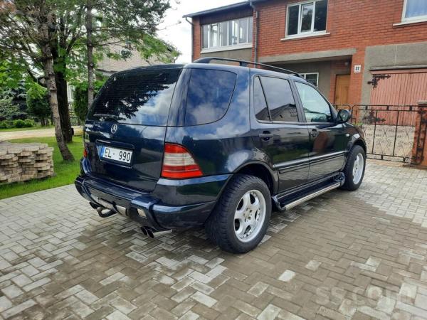 Blue Mercedes-Benz ML 320 1999 in Jekabpils, with an engine capacity of 3.20 L and mileage of 437 thousand km for 4700 €, photo 5 on AUTOMOTO.COM.LV