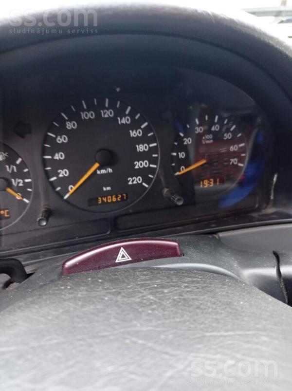 Blue Mercedes-Benz ML 320 1999 in Riga, with an engine capacity of 3.20 L and mileage of 341 thousand km for 3500 €, photo 5 on AUTOMOTO.COM.LV