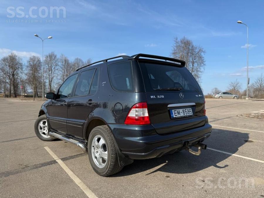 Синий Мерседес МЛ 320 2001 в Даугавпилс, объемом двигателя 3.20 л и пробегом 230 тыс. км за 3350 €, фото 4 на AUTOMOTO.COM.LV