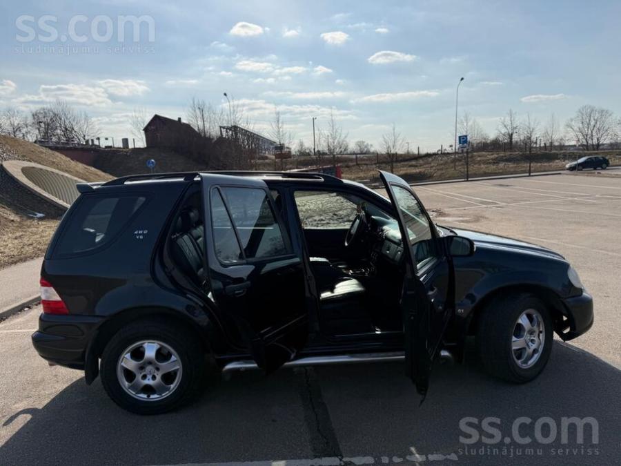 Синий Мерседес МЛ 320 2001 в Даугавпилс, объемом двигателя 3.20 л и пробегом 230 тыс. км за 3350 €, фото 6 на AUTOMOTO.COM.LV