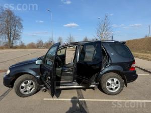 Синий Мерседес МЛ 320 2001 в Даугавпилс, объемом двигателя 3.20 л и пробегом 230 тыс. км за 3350 €, фото 7 на AUTOMOTO.COM.LV