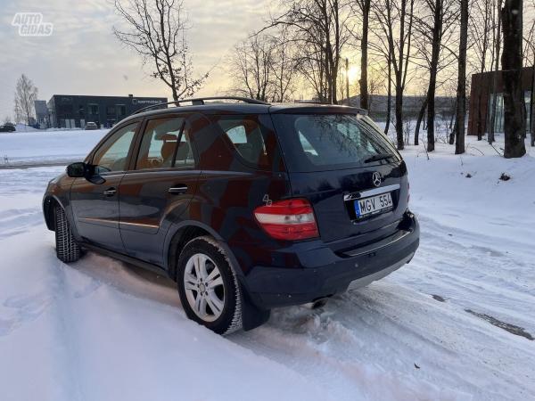 Blue Mercedes-Benz ML 320 2006 in Kaunas, with an engine capacity of 3.00 L and mileage of 408 thousand km for 4600 €, photo 5 on AUTOMOTO.COM.LV