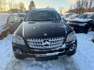 Zils Mercedes-Benz ML 320 2006 Kauņa, ar dzinēja tilpumu 3.00 L un nobraukumu 340 tūkst. km par 5000 €, foto 8 vietnē AUTOMOTO.COM.LV