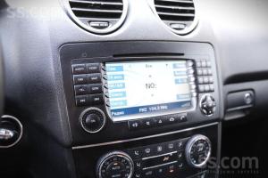 Zils Mercedes-Benz ML 320 2006 Rīga, ar dzinēja tilpumu 3.00 L un nobraukumu 330 tūkst. km par 4995 €, foto 15 vietnē AUTOMOTO.COM.LV