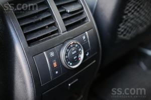 Zils Mercedes-Benz ML 320 2006 Rīga, ar dzinēja tilpumu 3.00 L un nobraukumu 330 tūkst. km par 4995 €, foto 18 vietnē AUTOMOTO.COM.LV