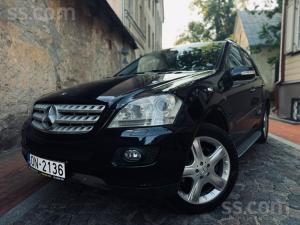 Zils Mercedes-Benz ML 320 2006 Cēsis, ar dzinēja tilpumu 3.00 L un nobraukumu 0 tūkst. km par 5990 €, foto 4 vietnē AUTOMOTO.COM.LV