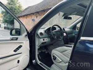 Zils Mercedes-Benz ML 320 2006 Cēsis, ar dzinēja tilpumu 3.00 L un nobraukumu 0 tūkst. km par 5990 €, foto 27 vietnē AUTOMOTO.COM.LV
