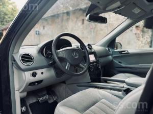 Zils Mercedes-Benz ML 320 2006 Cēsis, ar dzinēja tilpumu 3.00 L un nobraukumu 0 tūkst. km par 5990 €, foto 28 vietnē AUTOMOTO.COM.LV