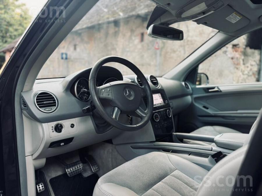 Zils Mercedes-Benz ML 320 2006 Cēsis, ar dzinēja tilpumu 3.00 L un nobraukumu 0 tūkst. km par 5990 €, foto 28 vietnē AUTOMOTO.COM.LV