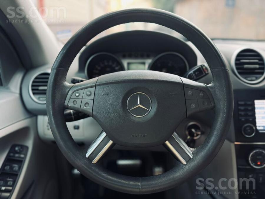 Zils Mercedes-Benz ML 320 2006 Cēsis, ar dzinēja tilpumu 3.00 L un nobraukumu 0 tūkst. km par 5990 €, foto 29 vietnē AUTOMOTO.COM.LV