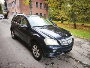 Blue Mercedes-Benz ML 320 2006 in Kaunas, with an engine capacity of 3.00 L and mileage of 226 thousand km for 3600 €, photo 4 on AUTOMOTO.COM.LV
